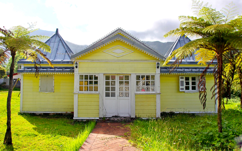 Cases Créole: Charme et Tradition à l'Île de La Réunion - Ile de la Réunion